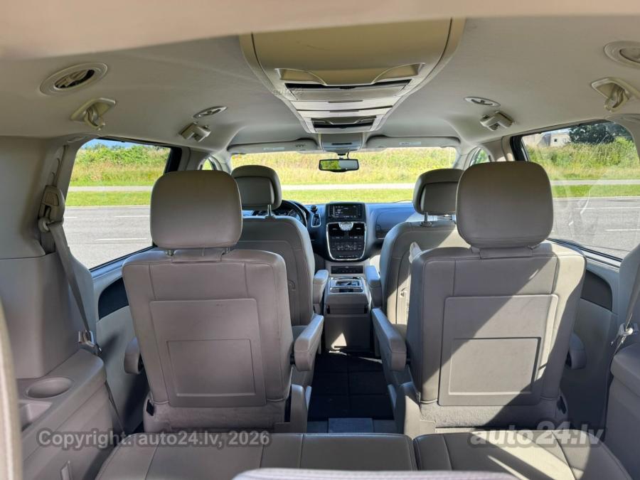 Chrysler town-&-country 2014 Tallina, ar dzinēja tilpumu 3.60 L un nobraukumu 281 tūkst. km par 6900 €, foto 11 vietnē AUTOMOTO.COM.LV