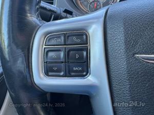 Chrysler town-&-country 2014 Tallina, ar dzinēja tilpumu 3.60 L un nobraukumu 281 tūkst. km par 6900 €, foto 26 vietnē AUTOMOTO.COM.LV