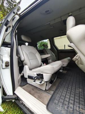 Balts Chrysler town-&-country 2005 Rīga, ar dzinēja tilpumu 3.80 L un nobraukumu 201 tūkst. km par 3250 €, foto 11 vietnē AUTOMOTO.COM.LV