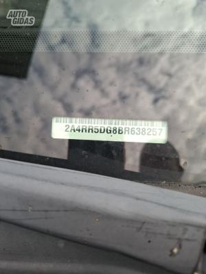 Balts Chrysler town-&-country 2011 Klaipėda, ar dzinēja tilpumu 3.60 L un nobraukumu 275 tūkst. km par 5300 €, foto 21 vietnē AUTOMOTO.COM.LV
