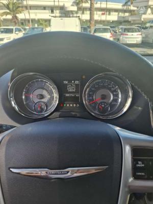 Balts Chrysler town-&-country 2013 Kauņa, ar dzinēja tilpumu 3.60 L un nobraukumu 188 tūkst. km par 6300 €, foto 9 vietnē AUTOMOTO.COM.LV