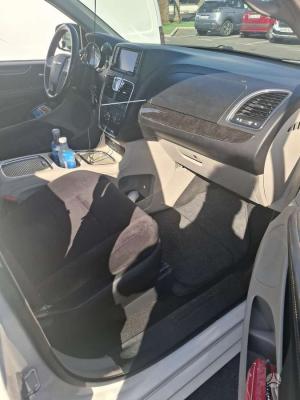 Balts Chrysler town-&-country 2013 Kauņa, ar dzinēja tilpumu 3.60 L un nobraukumu 188 tūkst. km par 6300 €, foto 12 vietnē AUTOMOTO.COM.LV