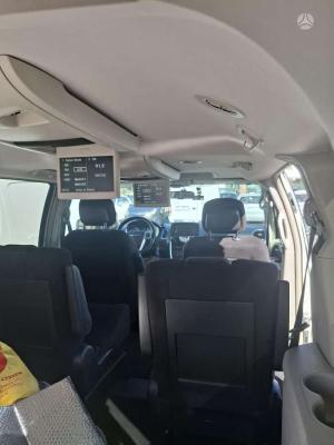 Balts Chrysler town-&-country 2013 Kauņa, ar dzinēja tilpumu 3.60 L un nobraukumu 188 tūkst. km par 6300 €, foto 14 vietnē AUTOMOTO.COM.LV