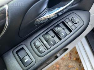 Balts Chrysler town-&-country 2013 Rīga, ar dzinēja tilpumu 3.60 L un nobraukumu 0 tūkst. km par 4399 €, foto 19 vietnē AUTOMOTO.COM.LV