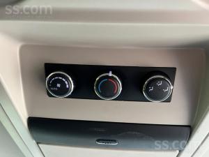 Balts Chrysler town-&-country 2013 Rīga, ar dzinēja tilpumu 3.60 L un nobraukumu 0 tūkst. km par 4399 €, foto 29 vietnē AUTOMOTO.COM.LV