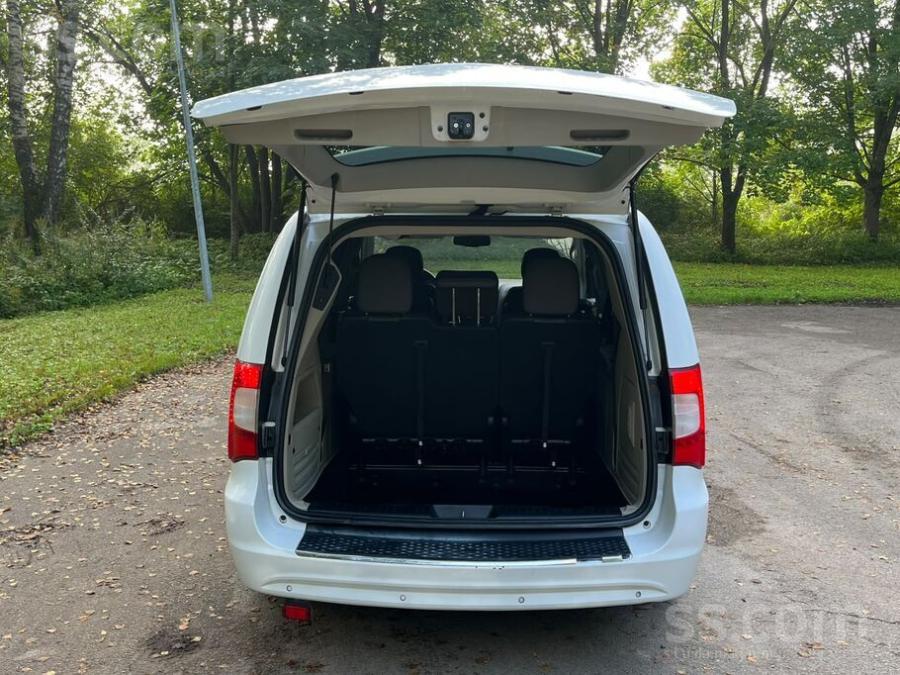 Balts Chrysler town-&-country 2013 Rīga, ar dzinēja tilpumu 3.60 L un nobraukumu 0 tūkst. km par 4399 €, foto 31 vietnē AUTOMOTO.COM.LV