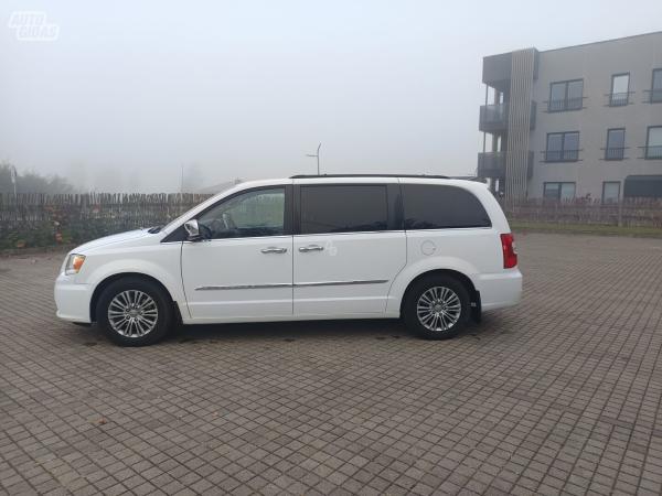 Balts Chrysler town-&-country 2014 Šauļi, ar dzinēja tilpumu 3.60 L un nobraukumu 260 tūkst. km par 8950 €, foto 8 vietnē AUTOMOTO.COM.LV