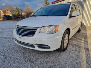 White Chrysler town-&-country 2014 in Siauliai, with an engine capacity of 3.60 L and mileage of 350 thousand km for 6200 €, photo  on AUTOMOTO.COM.LV