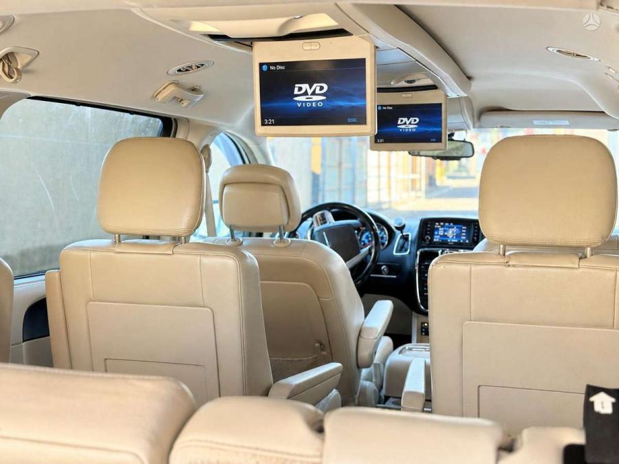 Balts Chrysler town-&-country 2014 Klaipėda, ar dzinēja tilpumu 3.60 L un nobraukumu 245 tūkst. km par 8800 €, foto 9 vietnē AUTOMOTO.COM.LV