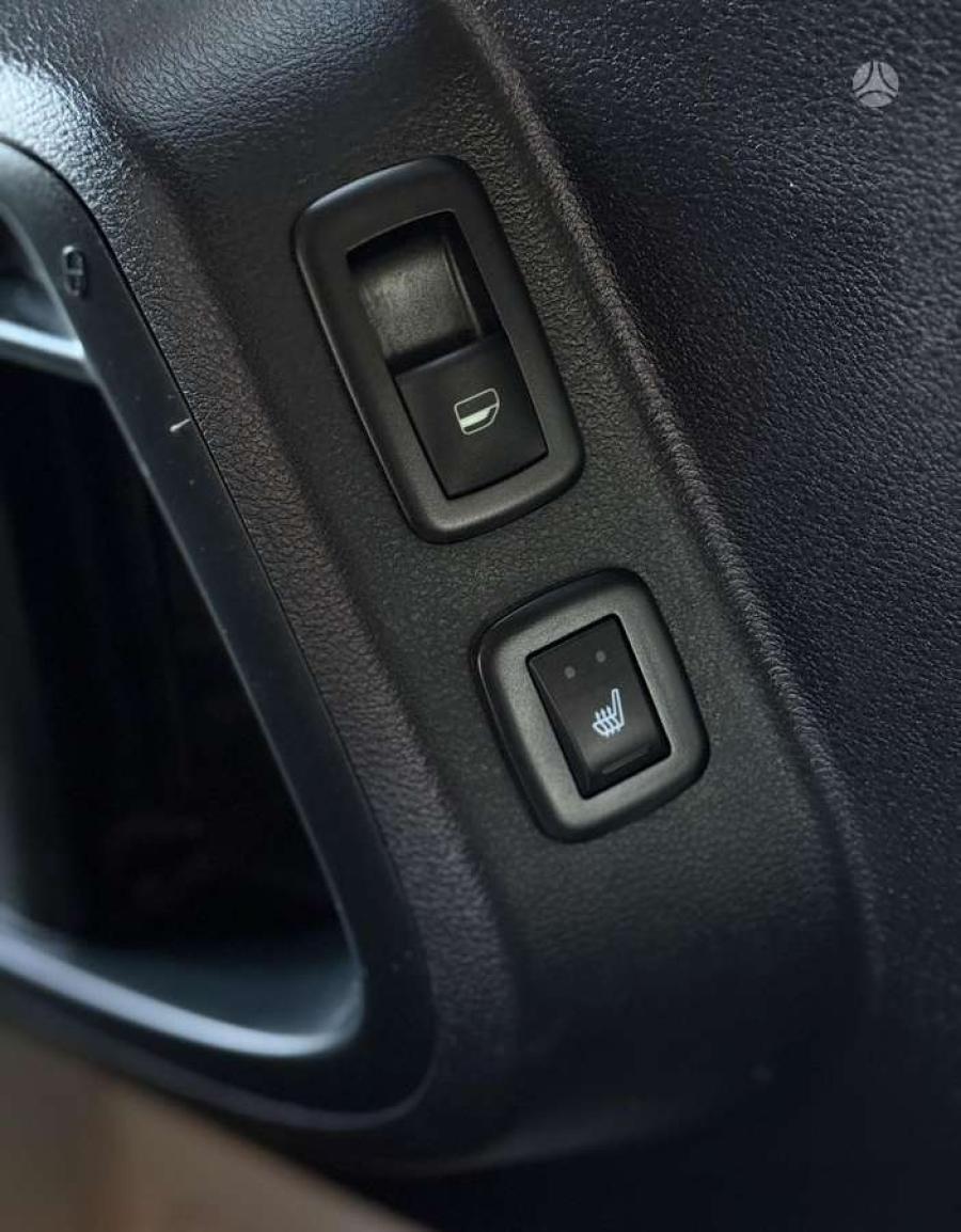 Balts Chrysler town-&-country 2014 Klaipėda, ar dzinēja tilpumu 3.60 L un nobraukumu 245 tūkst. km par 8800 €, foto 16 vietnē AUTOMOTO.COM.LV