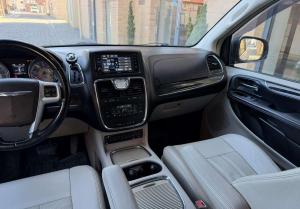 Balts Chrysler town-&-country 2014 Klaipėda, ar dzinēja tilpumu 3.60 L un nobraukumu 245 tūkst. km par 8800 €, foto 17 vietnē AUTOMOTO.COM.LV