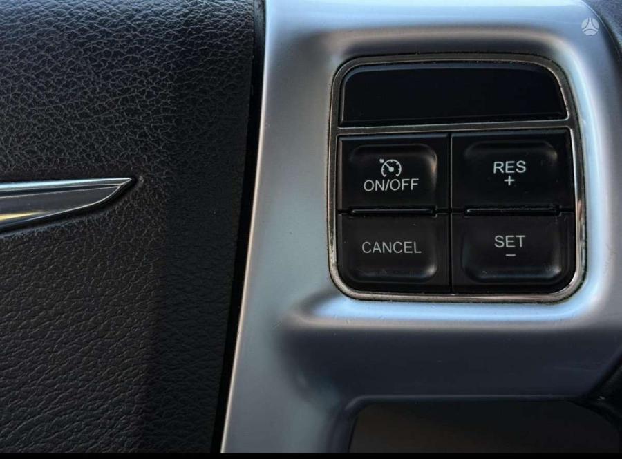 Balts Chrysler town-&-country 2014 Klaipėda, ar dzinēja tilpumu 3.60 L un nobraukumu 245 tūkst. km par 8800 €, foto 26 vietnē AUTOMOTO.COM.LV
