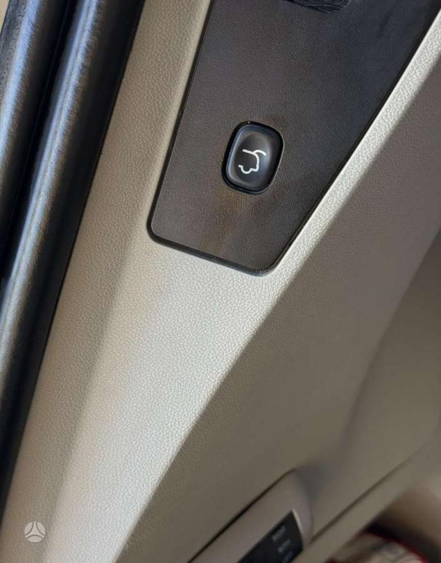 Balts Chrysler town-&-country 2014 Klaipėda, ar dzinēja tilpumu 3.60 L un nobraukumu 245 tūkst. km par 8800 €, foto 30 vietnē AUTOMOTO.COM.LV