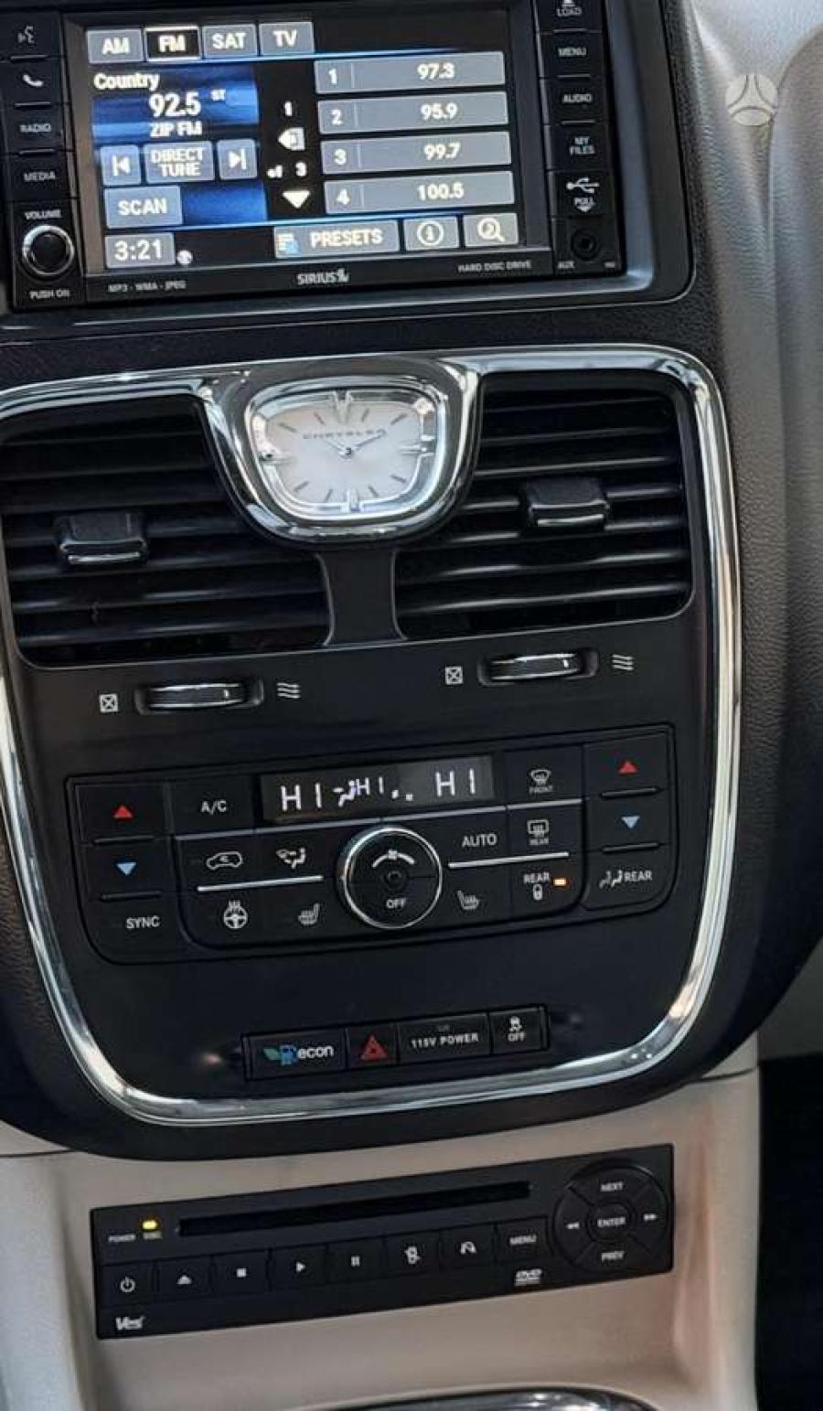 Balts Chrysler town-&-country 2014 Klaipėda, ar dzinēja tilpumu 3.60 L un nobraukumu 245 tūkst. km par 8800 €, foto 33 vietnē AUTOMOTO.COM.LV