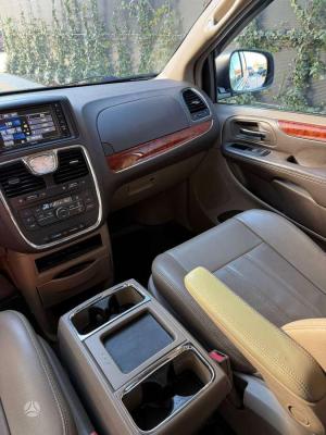 Balts Chrysler town-&-country 2014 Klaipėda, ar dzinēja tilpumu 3.60 L un nobraukumu 248 tūkst. km par 7950 €, foto 16 vietnē AUTOMOTO.COM.LV