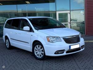 White Chrysler town-&-country 2014 in Klaipeda, with an engine capacity of 3.60 L and mileage of 248 thousand km for 7850 €, photo 6 on AUTOMOTO.COM.LV