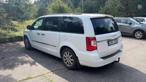 Balts Chrysler town-&-country 2014 Viļņa, ar dzinēja tilpumu 3.61 L un nobraukumu 147 tūkst. km par 7800 €, foto 4 vietnē AUTOMOTO.COM.LV