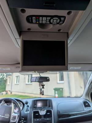 Balts Chrysler town-&-country 2014 Kauņa, ar dzinēja tilpumu 3.60 L un nobraukumu 263 tūkst. km par 6000 €, foto 9 vietnē AUTOMOTO.COM.LV