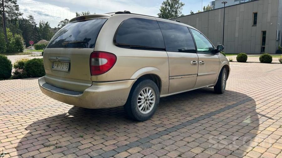 Dzeltens Chrysler town-&-country 2002 Rīga, ar dzinēja tilpumu 3.30 L un nobraukumu 244 tūkst. km par 850 €, foto 3 vietnē AUTOMOTO.COM.LV