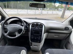 Yellow Chrysler town-&-country 2007 in Klaipeda, with an engine capacity of 3.80 L and mileage of 243 thousand km for 2200 €, photo 9 on AUTOMOTO.COM.LV