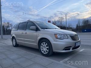 Dzeltens Chrysler town-&-country 2014 Rīga, ar dzinēja tilpumu 3.60 L un nobraukumu 251 tūkst. km par 8400 €, foto 9 vietnē AUTOMOTO.COM.LV