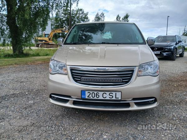 Dzeltens Chrysler town-&-country 2013 Tartu, ar dzinēja tilpumu 3.60 L un nobraukumu 413 tūkst. km par 7990 €, foto 2 vietnē AUTOMOTO.COM.LV