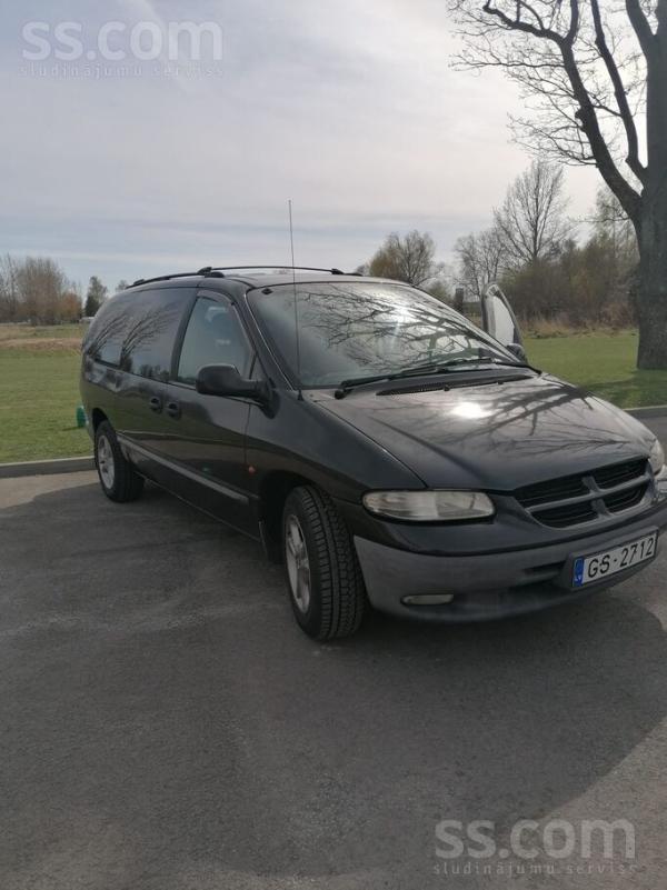 Melns Chrysler Voyager 1998 Jelgava, ar dzinēja tilpumu 2.50 L un nobraukumu 331 tūkst. km par 1490 €, foto 4 vietnē AUTOMOTO.COM.LV