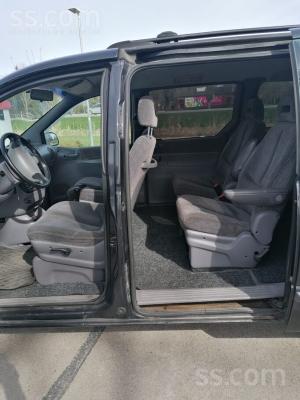 Melns Chrysler Voyager 1998 Jelgava, ar dzinēja tilpumu 2.50 L un nobraukumu 331 tūkst. km par 1490 €, foto 6 vietnē AUTOMOTO.COM.LV