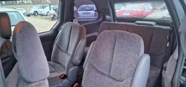 Melns Chrysler Voyager 1999 Valmiera, ar dzinēja tilpumu 2.50 L un nobraukumu 360 tūkst. km par 1400 €, foto 10 vietnē AUTOMOTO.COM.LV