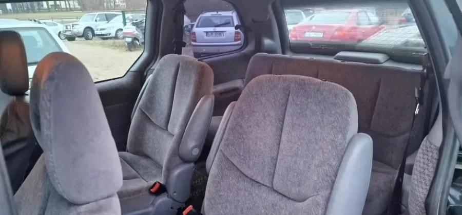 Melns Chrysler Voyager 1999 Valmiera, ar dzinēja tilpumu 2.50 L un nobraukumu 360 tūkst. km par 1400 €, foto 11 vietnē AUTOMOTO.COM.LV