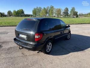 Black Chrysler Voyager 2004 in Silute, with an engine capacity of 2.50 L and mileage of 398 thousand km for 650 €, photo 7 on AUTOMOTO.COM.LV