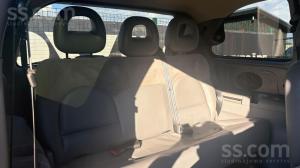Black Chrysler Voyager 2004 in Liepaja, with an engine capacity of 2.50 L and mileage of 420 thousand km for 2350 €, photo 25 on AUTOMOTO.COM.LV