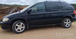 Melns Chrysler Voyager 2005 Jēkabpils, ar dzinēja tilpumu 2.80 L un nobraukumu 404 tūkst. km par 600 €, foto  vietnē AUTOMOTO.COM.LV