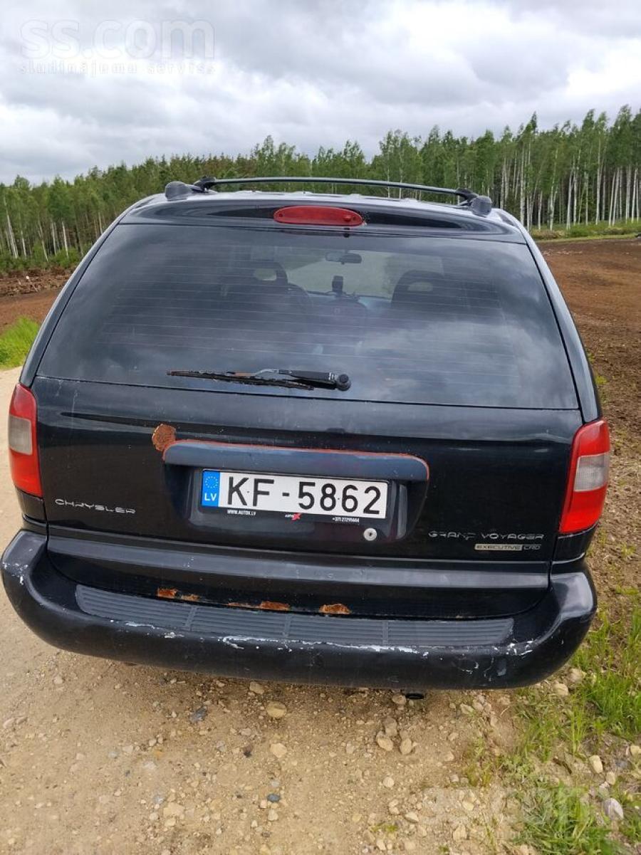 Melns Chrysler Voyager 2005 Jēkabpils, ar dzinēja tilpumu 2.80 L un nobraukumu 404 tūkst. km par 600 €, foto 4 vietnē AUTOMOTO.COM.LV