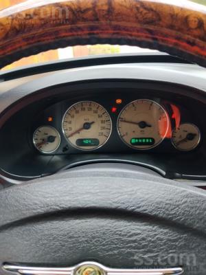 Melns Chrysler Voyager 2005 Jēkabpils, ar dzinēja tilpumu 2.80 L un nobraukumu 404 tūkst. km par 600 €, foto 5 vietnē AUTOMOTO.COM.LV