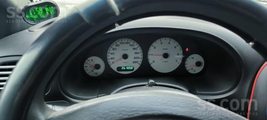 Black Chrysler Voyager 2005 in Riga, with an engine capacity of 2.40 L and mileage of 261 thousand km for 2000 €, photo 8 on AUTOMOTO.COM.LV
