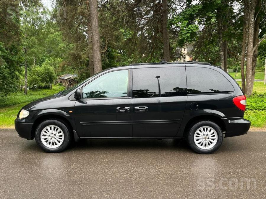Melns Chrysler Voyager 2005 Rīga, ar dzinēja tilpumu 2.80 L un nobraukumu 0 tūkst. km par 2799 €, foto 3 vietnē AUTOMOTO.COM.LV