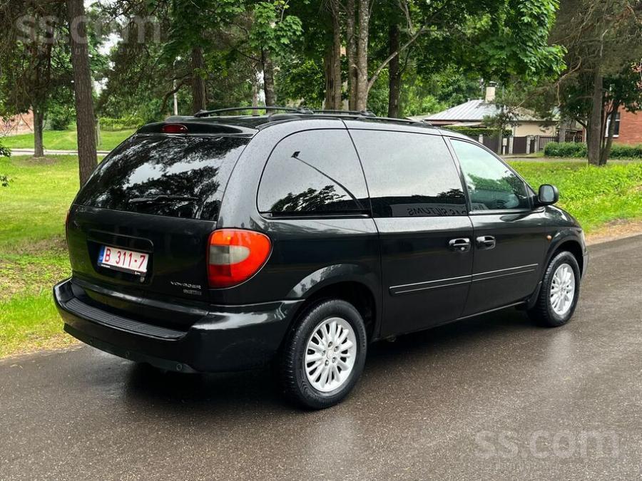 Melns Chrysler Voyager 2005 Rīga, ar dzinēja tilpumu 2.80 L un nobraukumu 0 tūkst. km par 2799 €, foto 6 vietnē AUTOMOTO.COM.LV