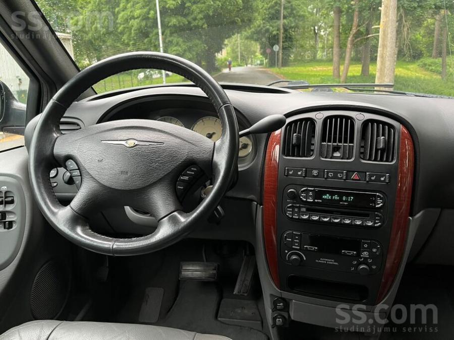 Melns Chrysler Voyager 2005 Rīga, ar dzinēja tilpumu 2.80 L un nobraukumu 0 tūkst. km par 2799 €, foto 12 vietnē AUTOMOTO.COM.LV