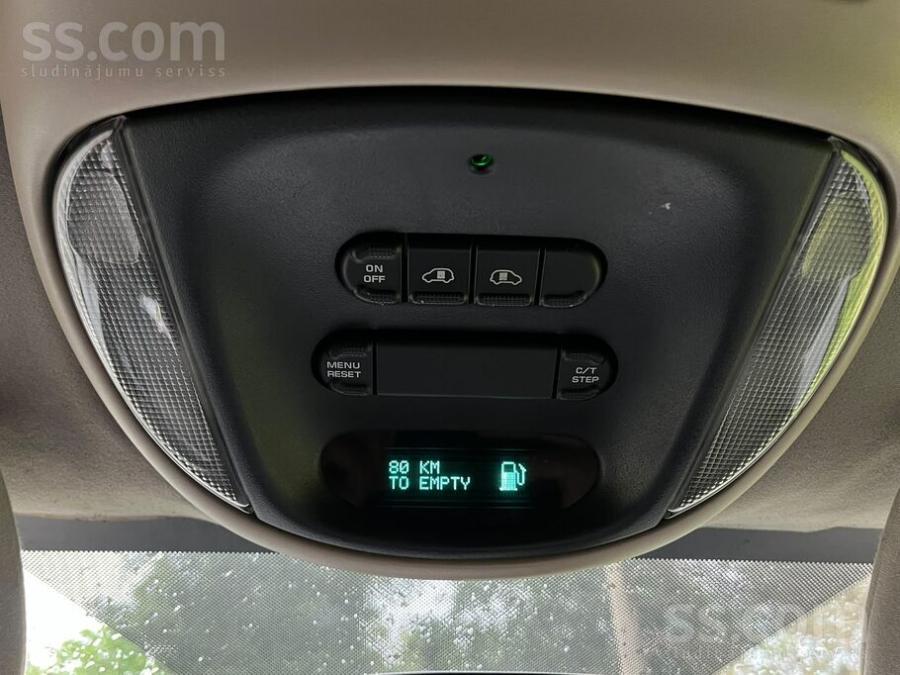Melns Chrysler Voyager 2005 Rīga, ar dzinēja tilpumu 2.80 L un nobraukumu 0 tūkst. km par 2799 €, foto 17 vietnē AUTOMOTO.COM.LV