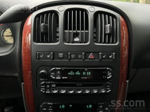 Melns Chrysler Voyager 2005 Rīga, ar dzinēja tilpumu 2.80 L un nobraukumu 0 tūkst. km par 2799 €, foto 18 vietnē AUTOMOTO.COM.LV