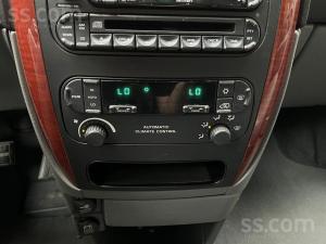 Melns Chrysler Voyager 2005 Rīga, ar dzinēja tilpumu 2.80 L un nobraukumu 0 tūkst. km par 2799 €, foto 19 vietnē AUTOMOTO.COM.LV