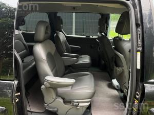Melns Chrysler Voyager 2005 Rīga, ar dzinēja tilpumu 2.80 L un nobraukumu 0 tūkst. km par 2799 €, foto 21 vietnē AUTOMOTO.COM.LV