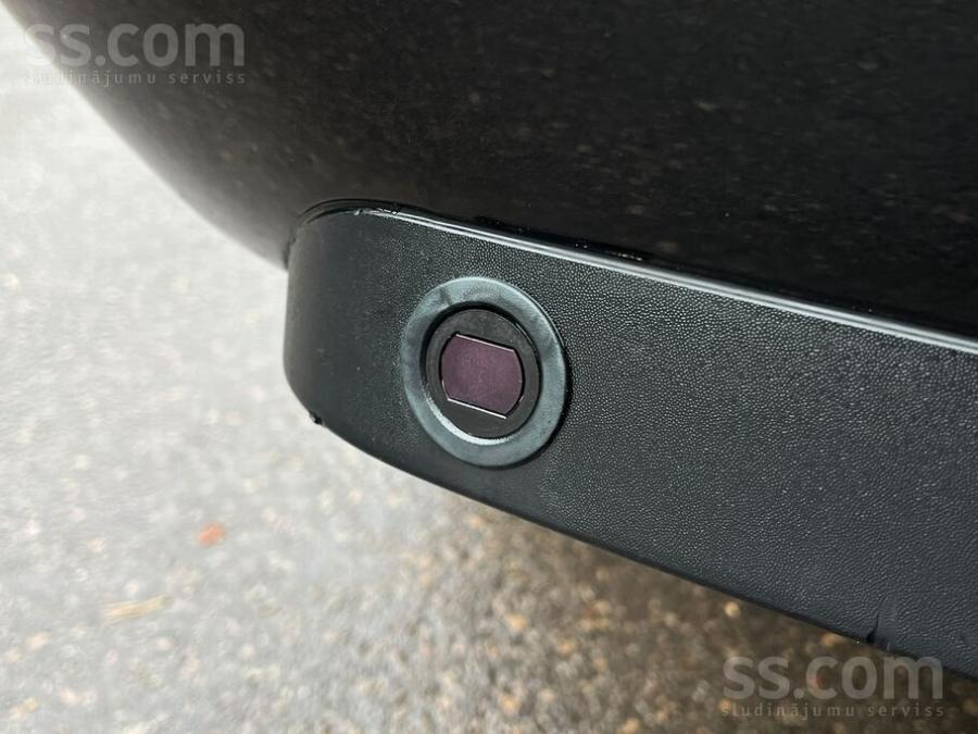 Melns Chrysler Voyager 2005 Rīga, ar dzinēja tilpumu 2.80 L un nobraukumu 0 tūkst. km par 2799 €, foto 25 vietnē AUTOMOTO.COM.LV