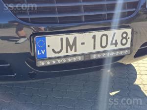Melns Chrysler Voyager 2005 Liepāja, ar dzinēja tilpumu 2.80 L un nobraukumu 398 tūkst. km par 2500 €, foto 4 vietnē AUTOMOTO.COM.LV