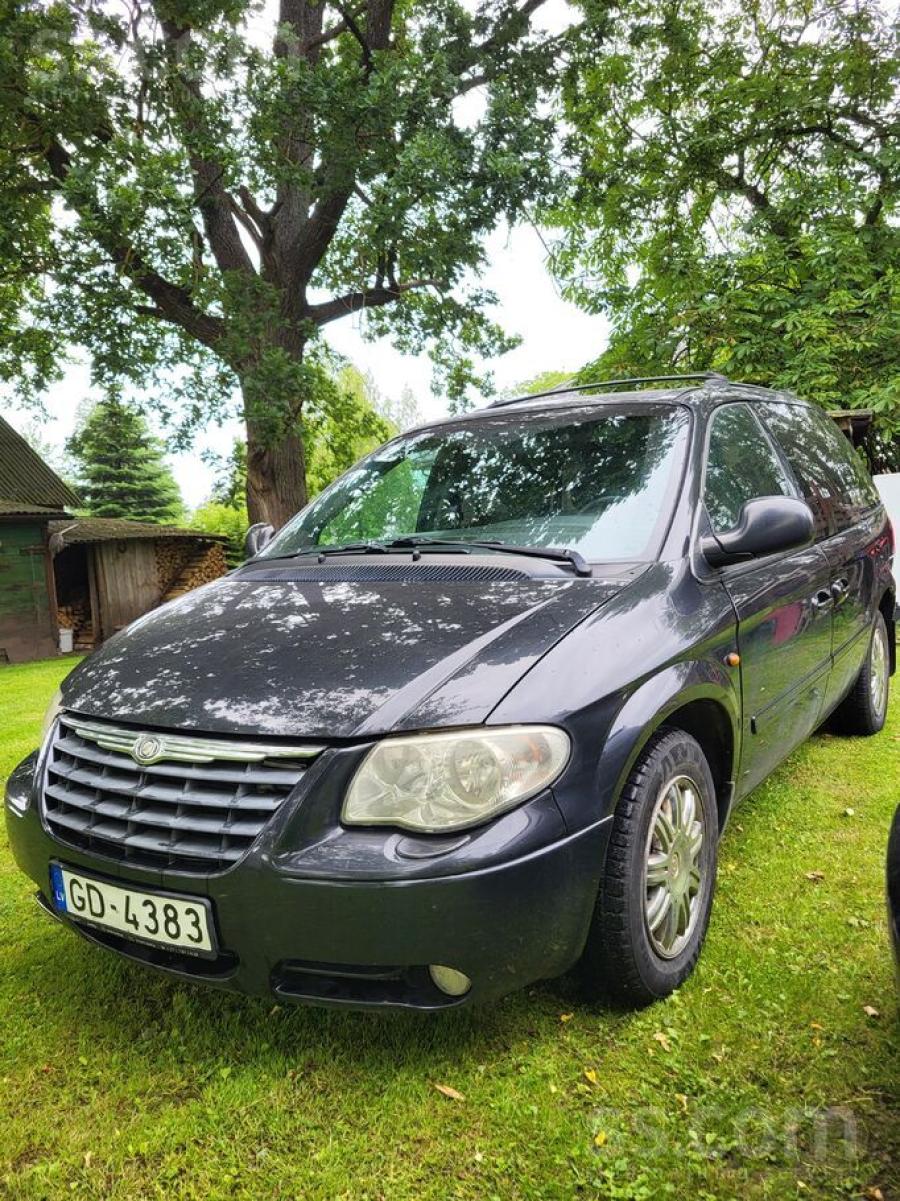 Melns Chrysler Voyager 2006 Rīga, ar dzinēja tilpumu 2.80 L un nobraukumu 241 tūkst. km par 2390 €, foto 2 vietnē AUTOMOTO.COM.LV