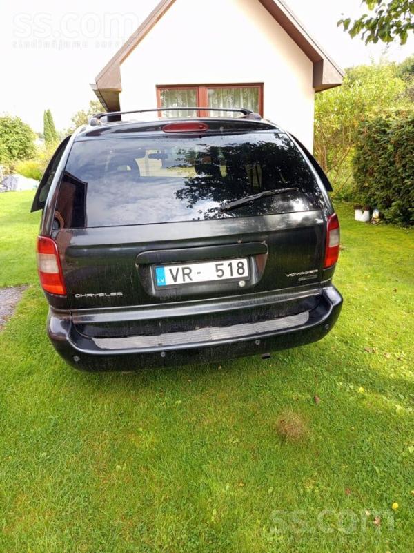 Melns Chrysler Voyager 2006 Rīga, ar dzinēja tilpumu 2.80 L un nobraukumu 280 tūkst. km par 700 €, foto 2 vietnē AUTOMOTO.COM.LV