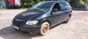 Black Chrysler Voyager 2006 in Vilnius, with an engine capacity of 2.80 L and mileage of 320 thousand km for 450 €, photo 4 on AUTOMOTO.COM.LV