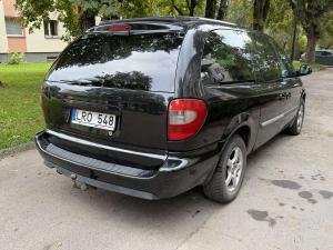 Black Chrysler Voyager 2006 in Vilnius, with an engine capacity of 0.00 L and mileage of 236 thousand km for 750 €, photo 5 on AUTOMOTO.COM.LV