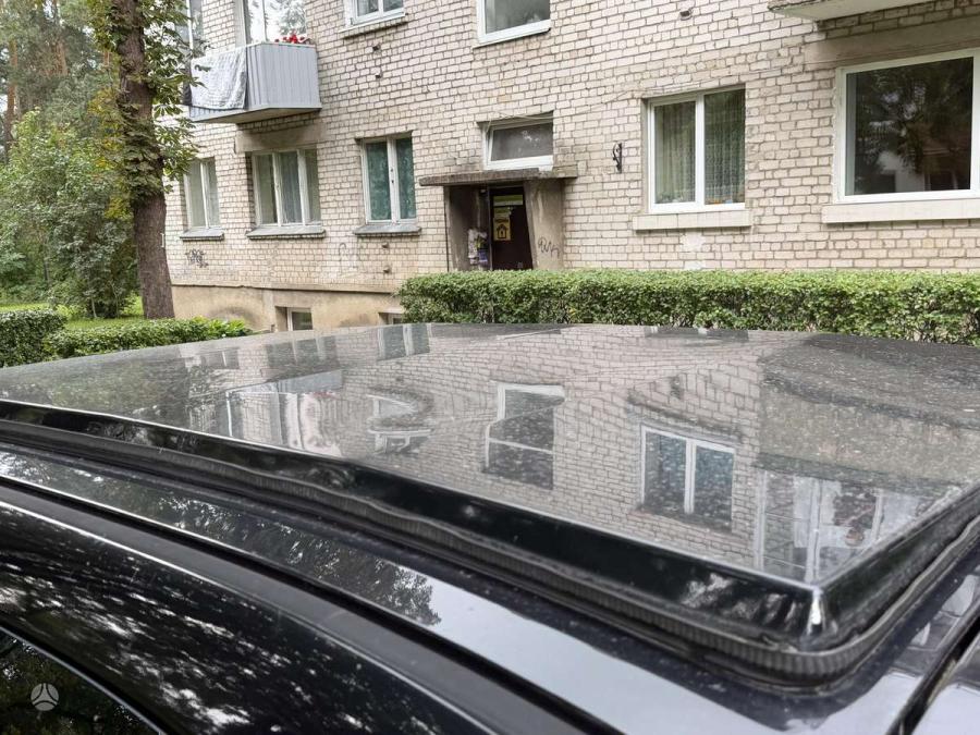 Black Chrysler Voyager 2006 in Vilnius, with an engine capacity of 0.00 L and mileage of 236 thousand km for 750 €, photo 9 on AUTOMOTO.COM.LV
